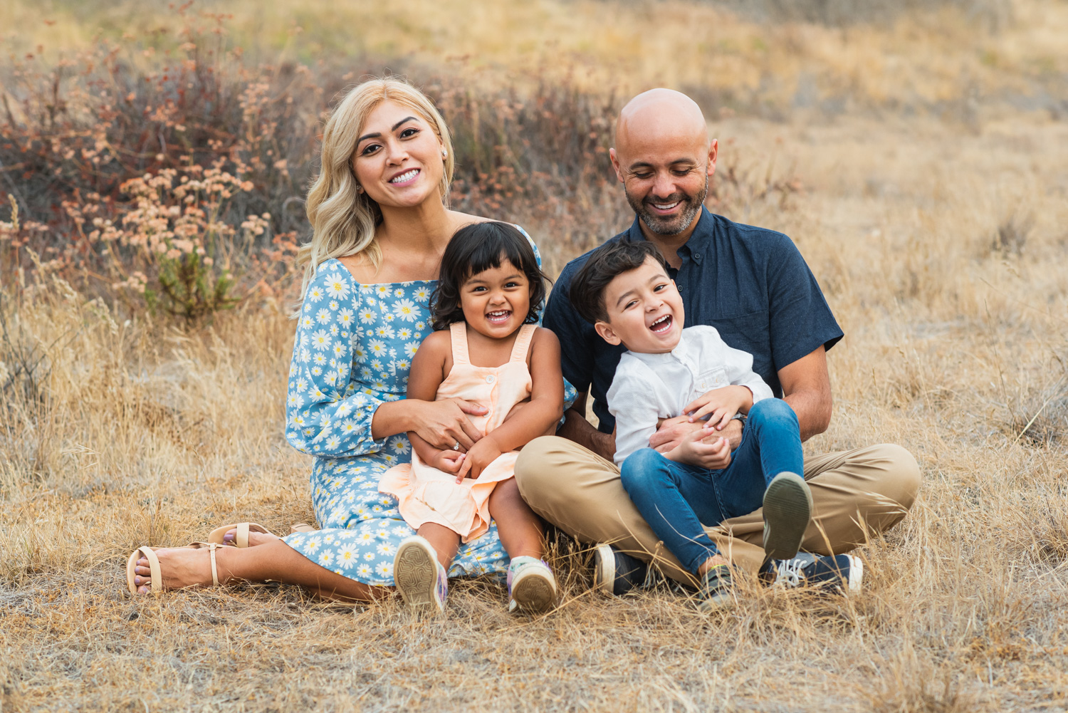 Sandoval Family. A San Clemente Park Family Session - Next to Me Studios